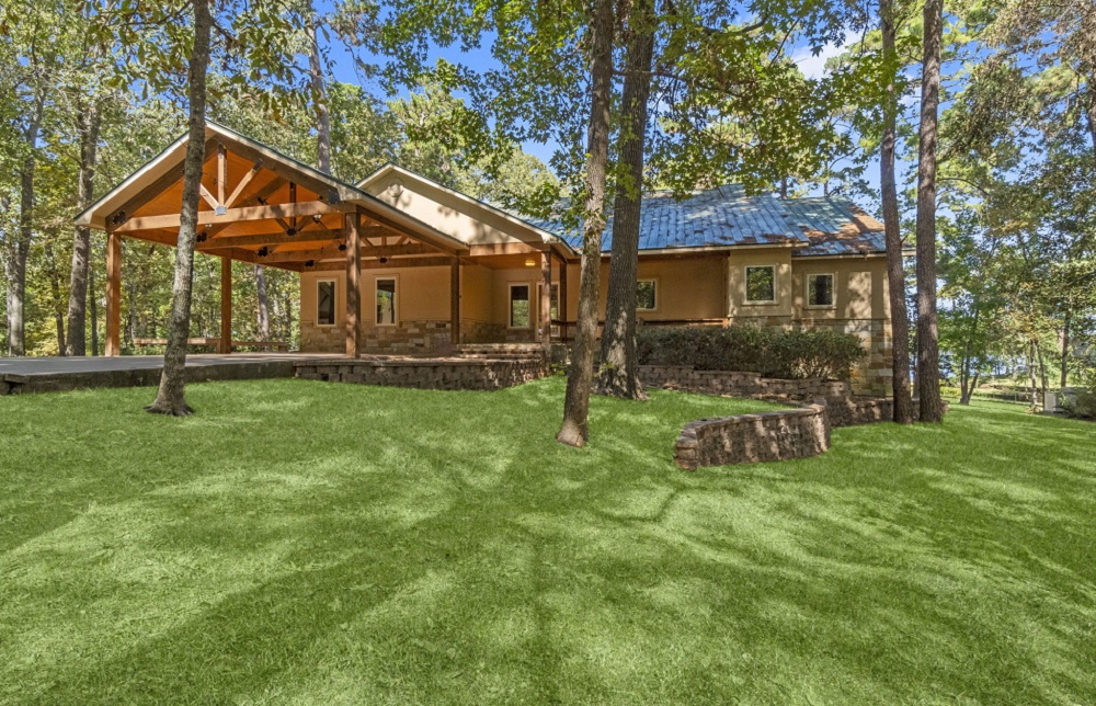 5 Texas Waterfront Estates Blending Luxury Design with Breathtaking ...