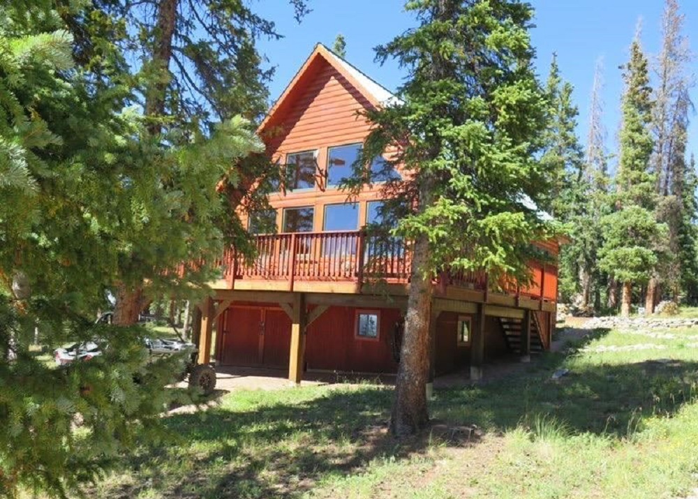 5 Colorado Homes Offering Modern Comfort and Scenic Surroundings at ...