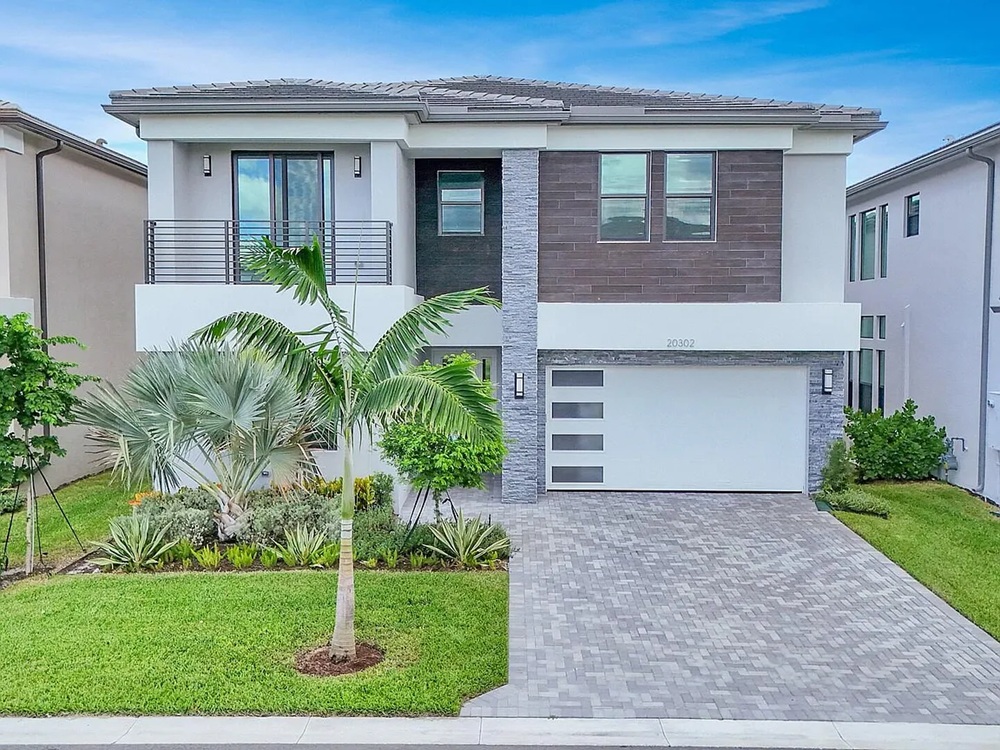 4 Palm Beach Area Estates Blending Modern Design with Unmatched ...